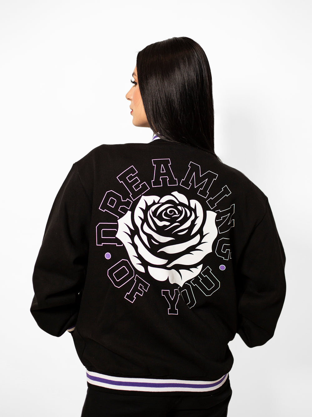 Selena Official